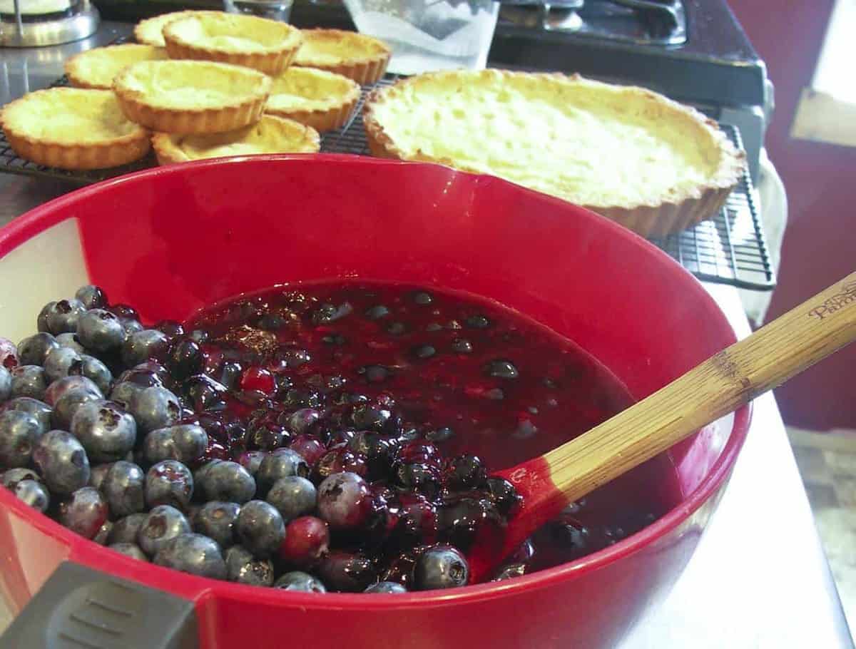 Blueberry Butter Tarts with Mascarpone Ice Cream - Foodie With Family