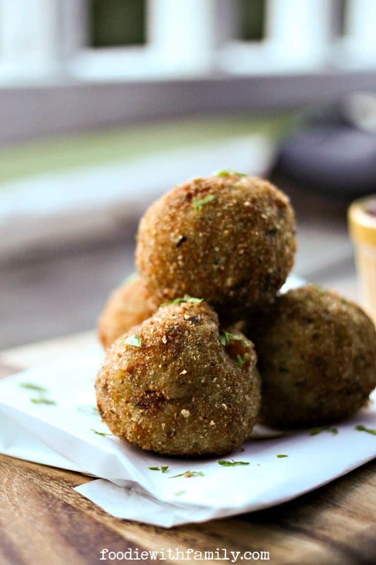 Arancini {cheese stuffed, fried risotto balls} Make Ahead Monday